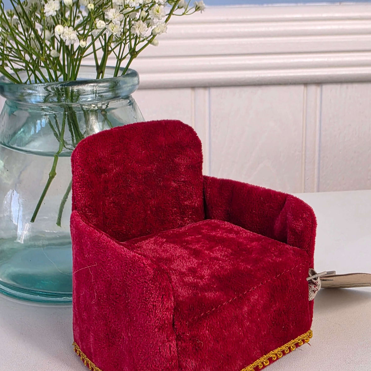 Maileg Folding Chair for Mouse - Cozy Red Rest