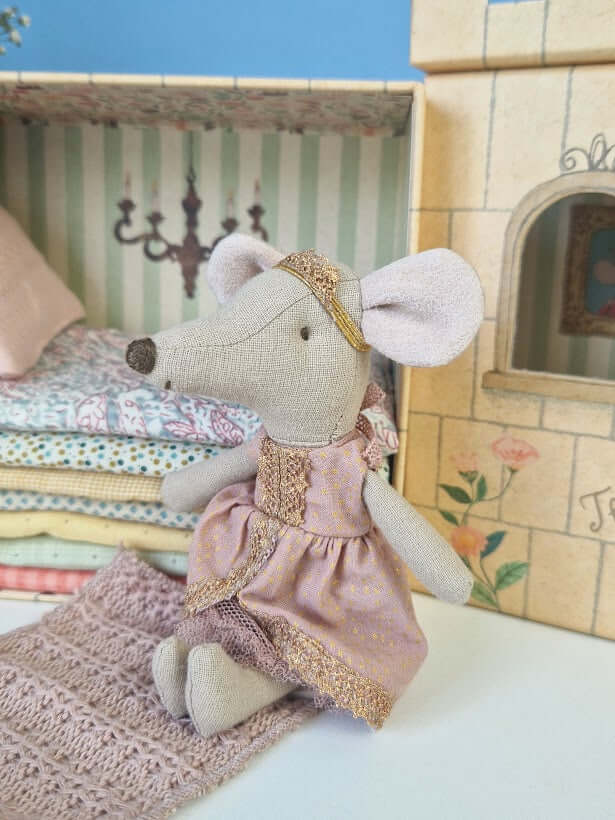 The Maileg Royal Family